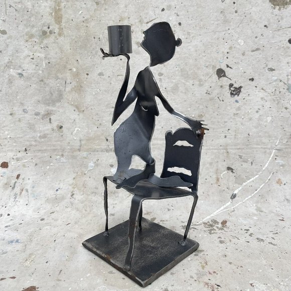 Ruselle Eyre | Accents | Avant Garde 9s Hand Forged Optical Illusion ...